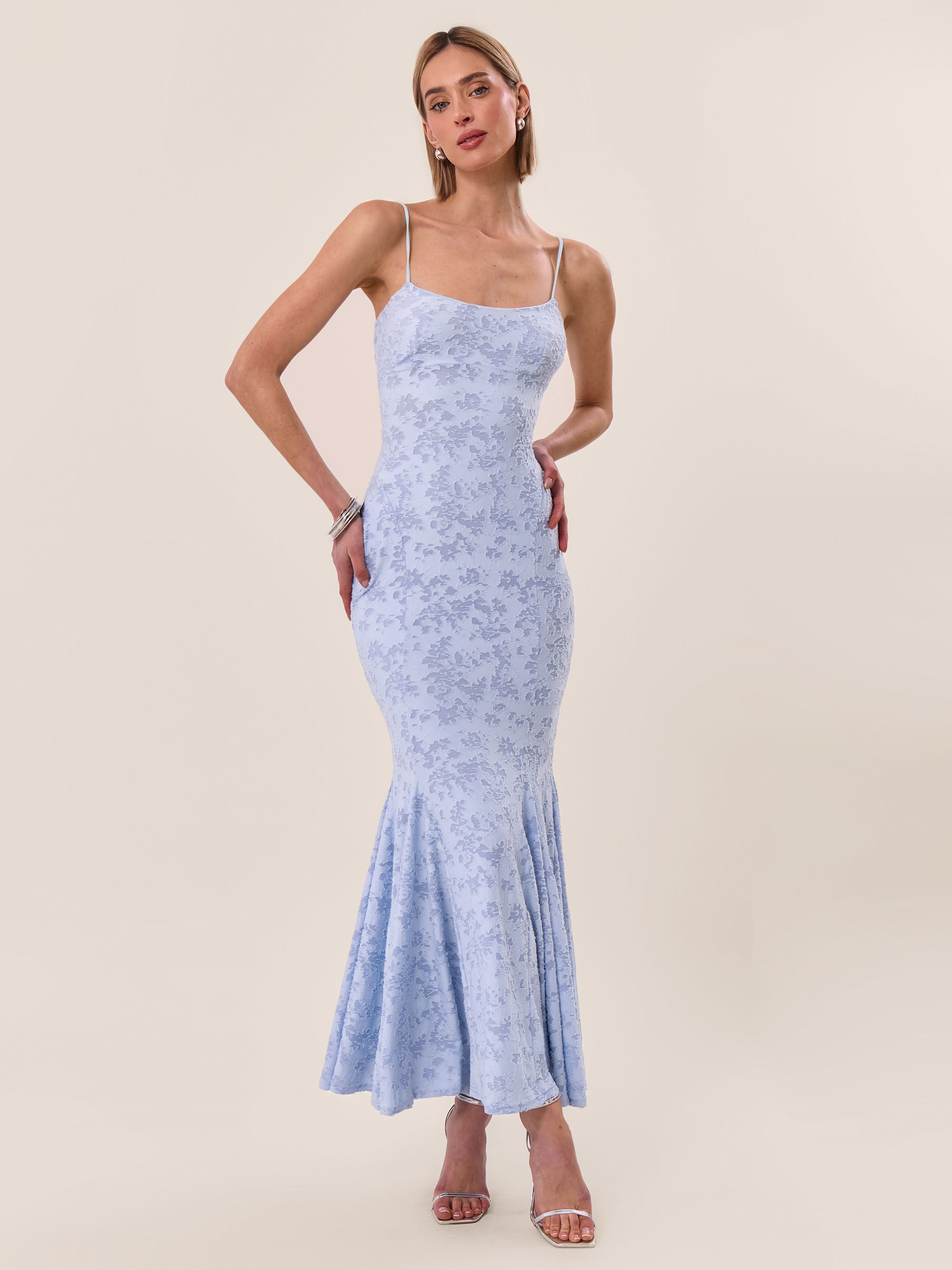 BURNOUT JACQUARD FISHTAIL Blue MAXI DRESS – Extro&Vert